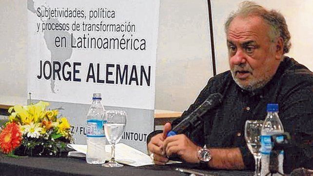 La UNR distingue con el Doctor Honoris Causa al psicoanalista Jorge Alemán