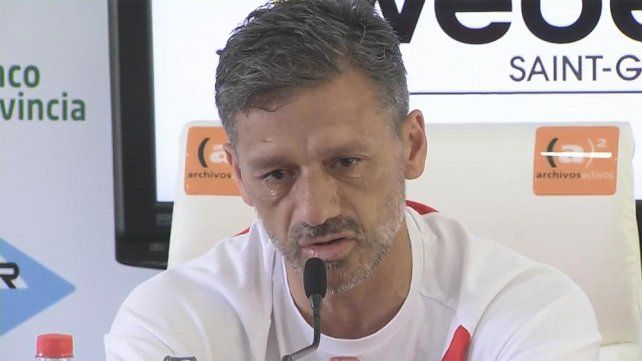 Nelson Vivas lloró y defendió a los jugadores de la selección en la ...