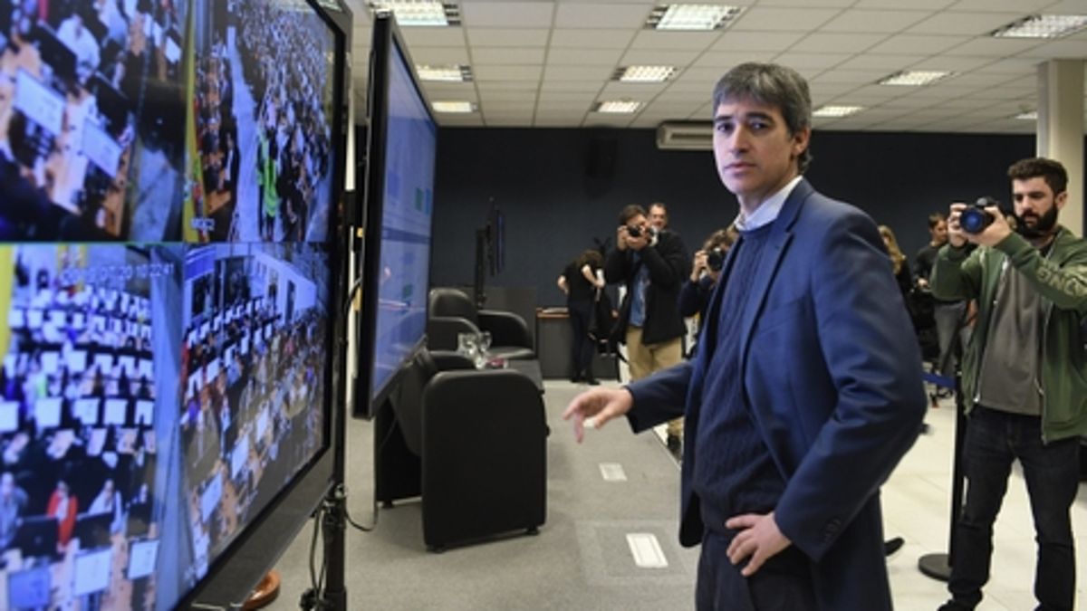 Las Paso son el domingo, pero no cesan las críticas sobre el escrutinio