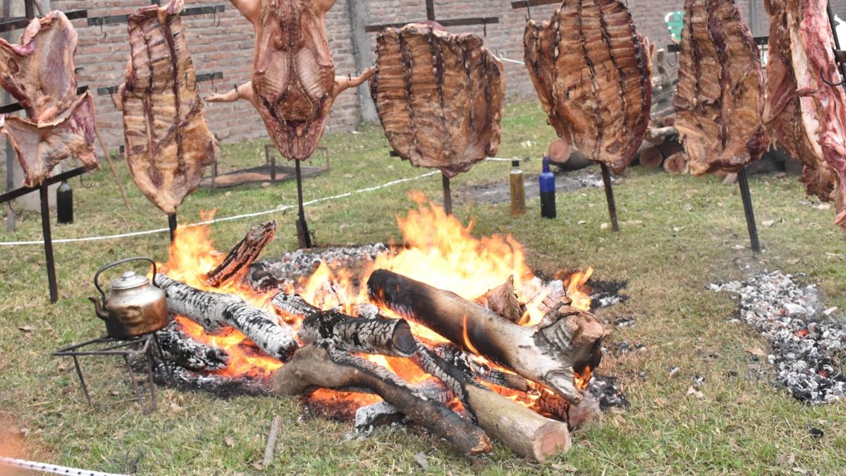 Ybarlucea se prepara para el 6º Concurso de Asado a la Estaca