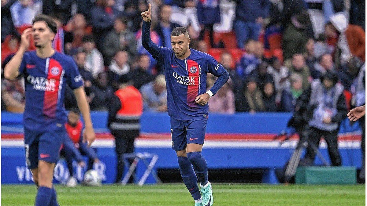 PSG, de la mano de Mbappé, goleó y es líder en Francia