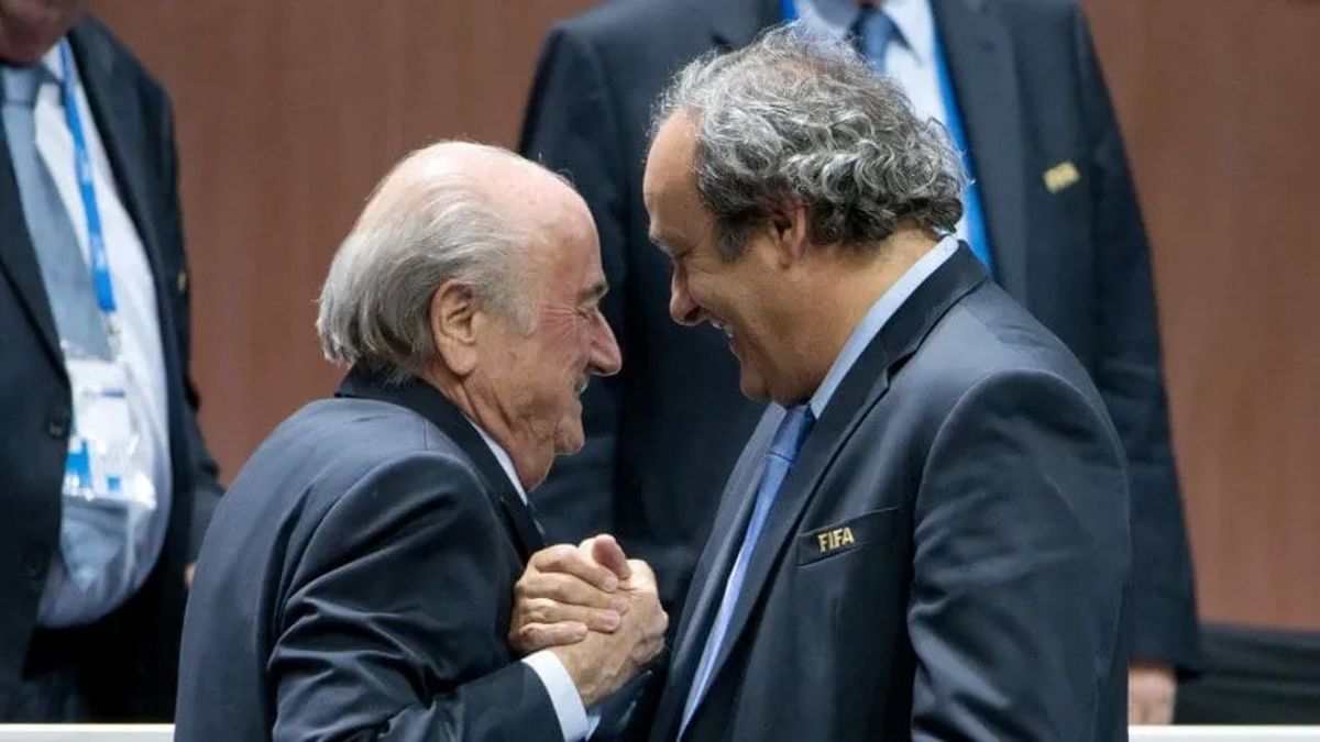 Joseph Blatter culpó a Platini del error de conceder el Mundial de ...