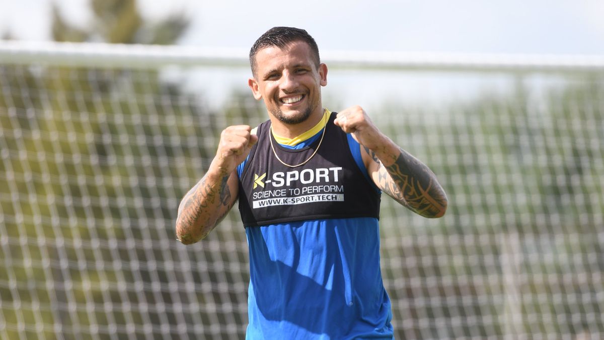 Vecchio rompió el silencio: Me fui de Central para no extender una guerra