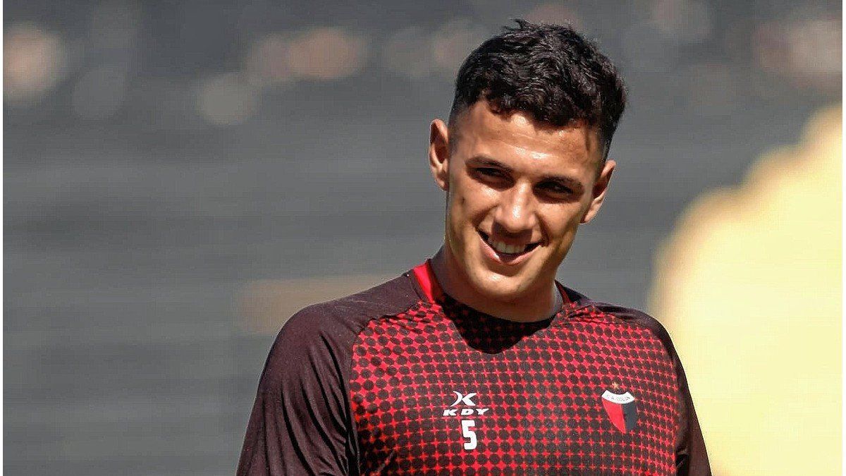 Tras su salida de Colón, Forneris viajó a Paraguay para sumarse a Racing