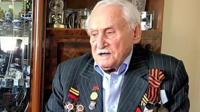 Murió el último soldado sobreviviente de la liberación de Auschwitz