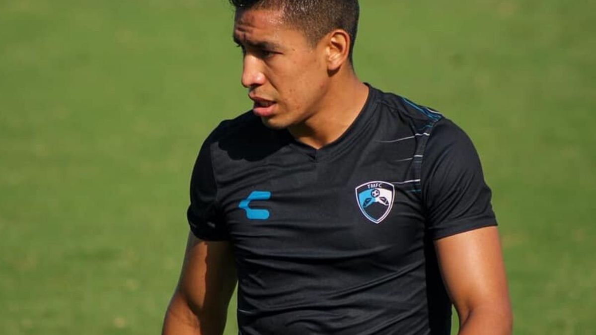 César Bernal se iba a operar y dio positivo de coronavirus