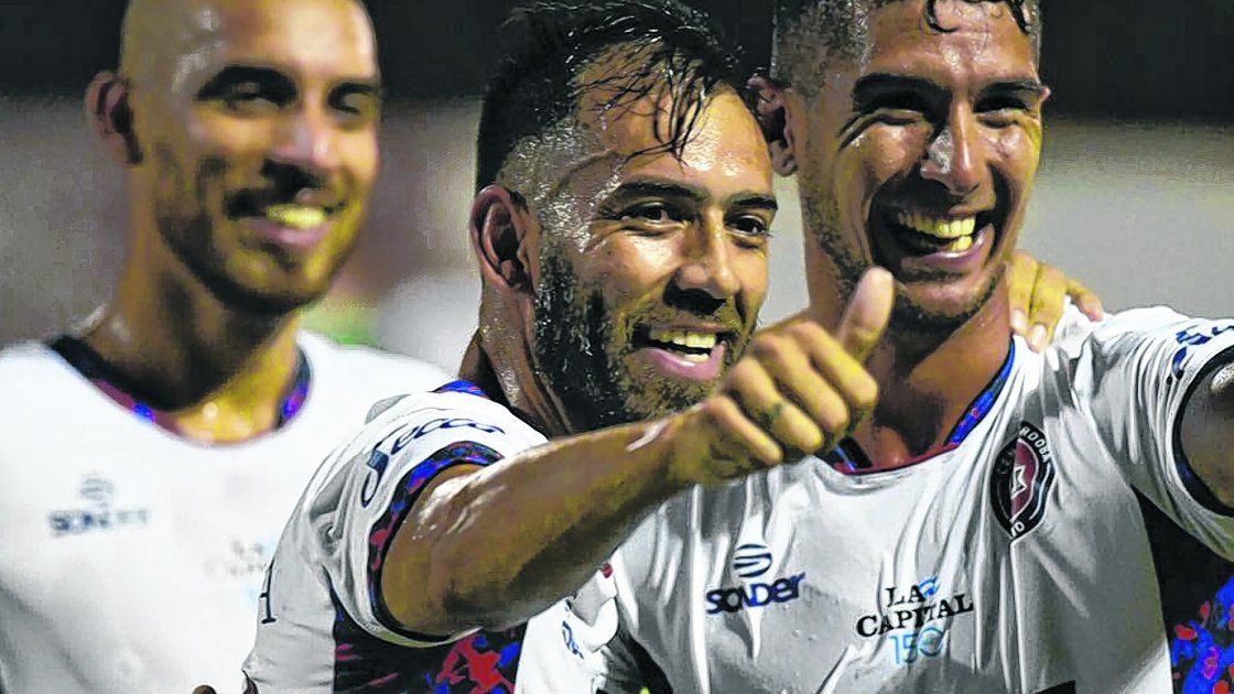 De la mano del Chelito