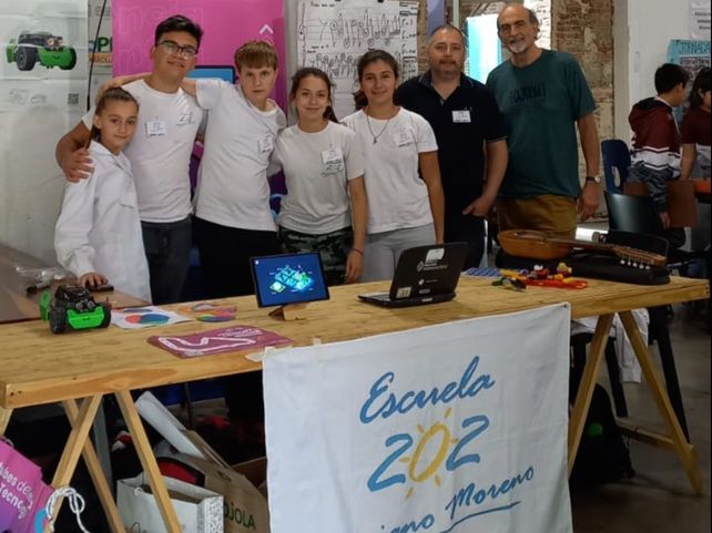 El desafío de aprender a programar un robot en la escuela primaria