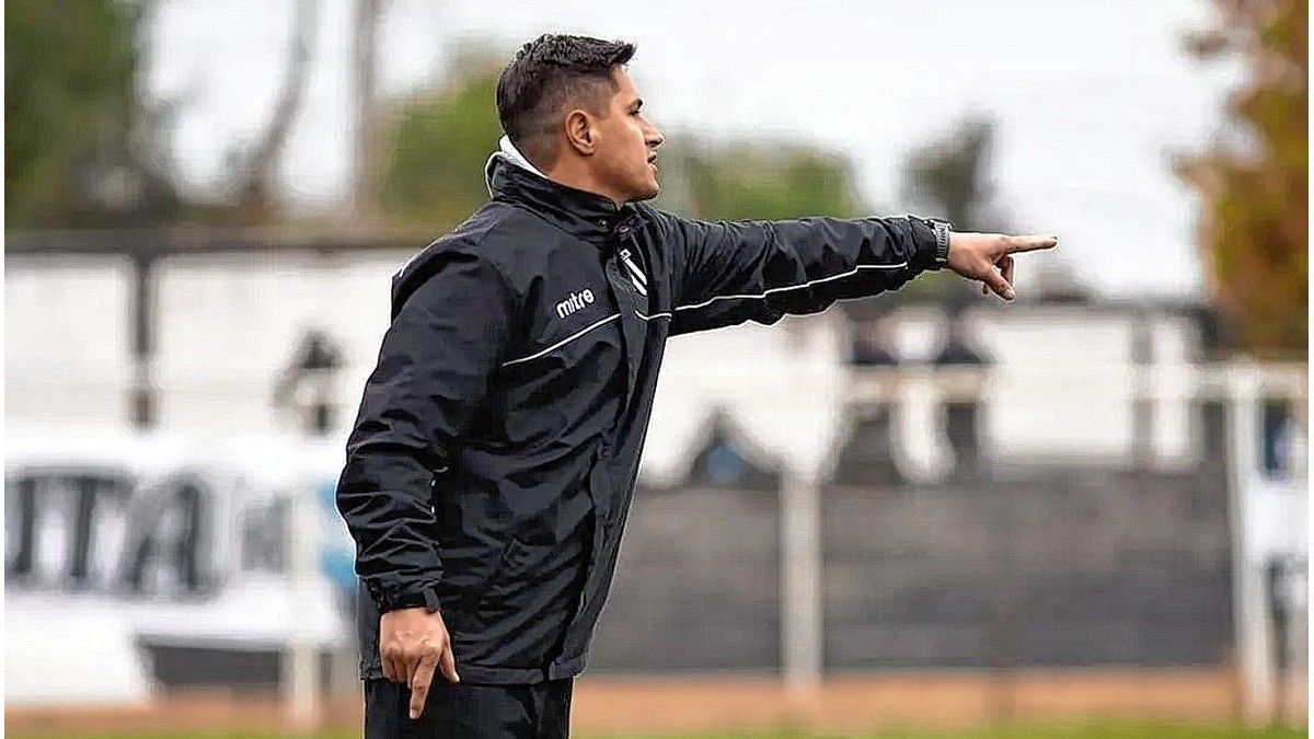 Ezequiel Medrán First Training Session as Colón DT - News Directory 3