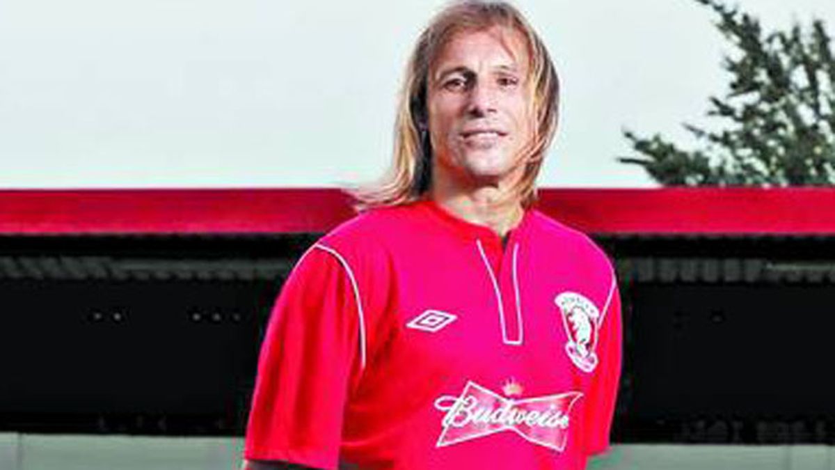 El regreso de Caniggia al fútbol fue un vuelo de pájaro