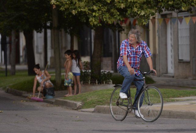 Documental sobre el Trinche Carlovich: el crack que jugaba a la pelota ...