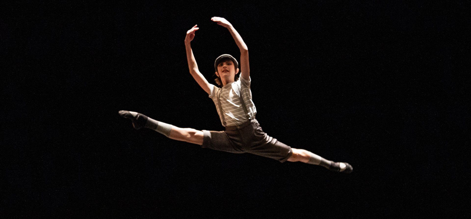 El bailarín que escondía su danza por el bullying y ahora ingresó al ...