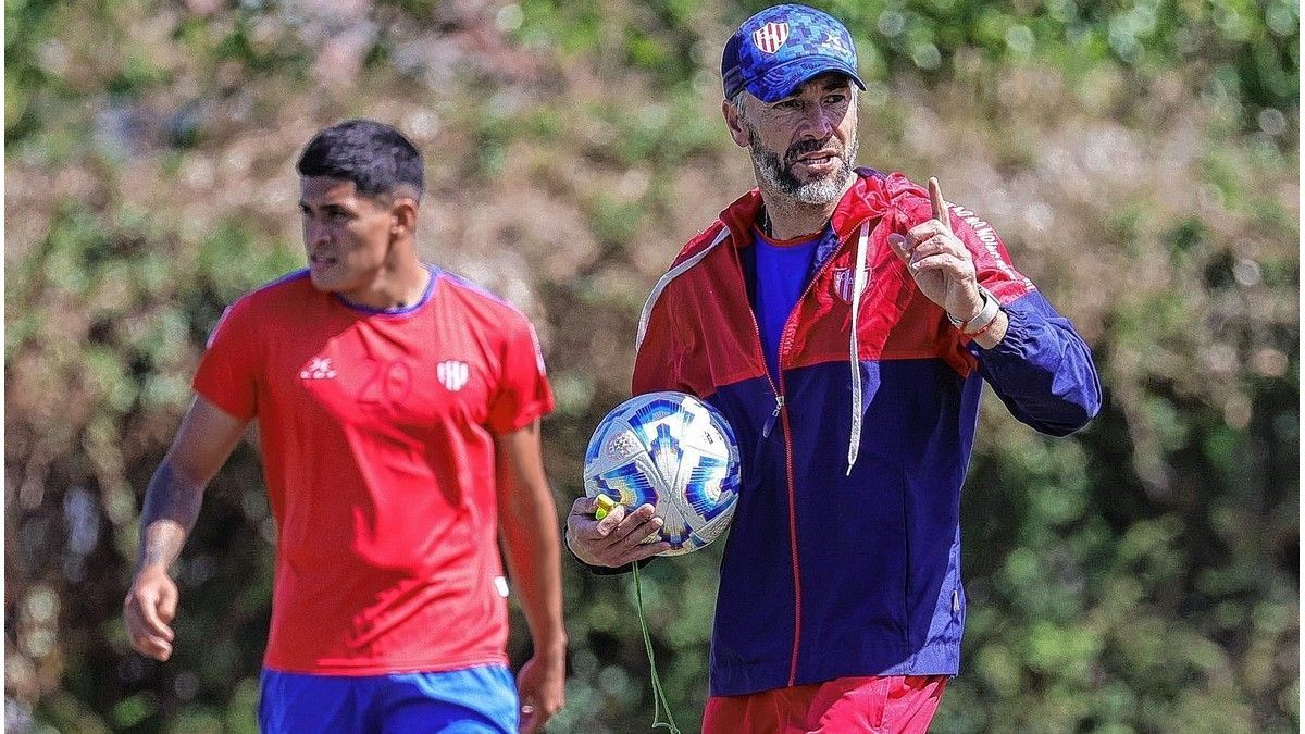 Cristian González analiza volver a las fuentes en Unión