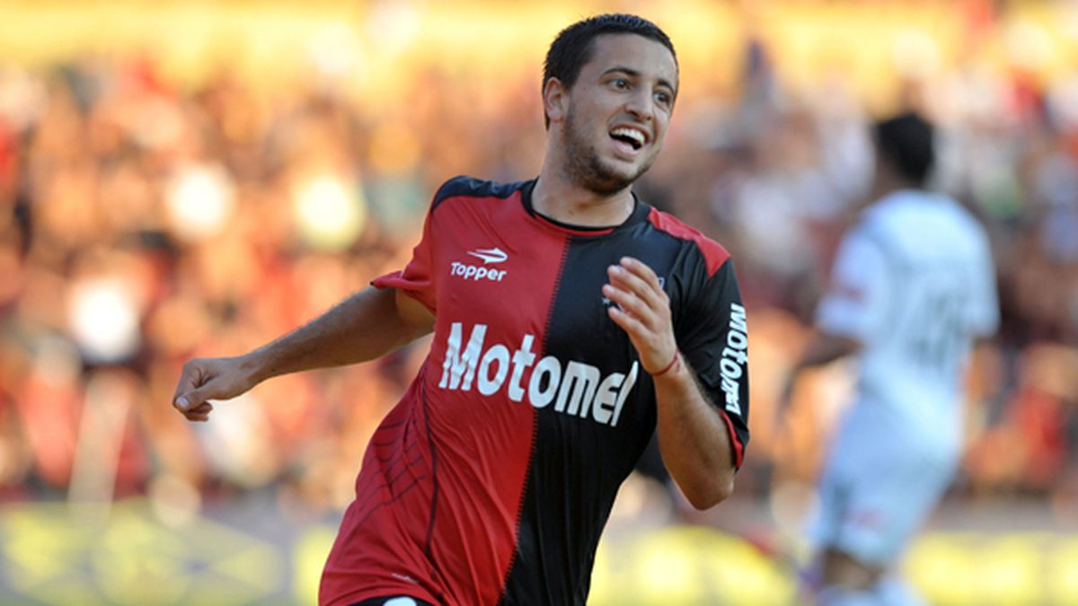 Para Tonso que Newells clasifique para la Libertadores sería un buen premio