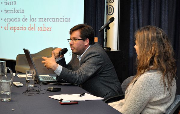 “Los cibermedios deberían ser mucho más creativos y lúdicos para atraer ...