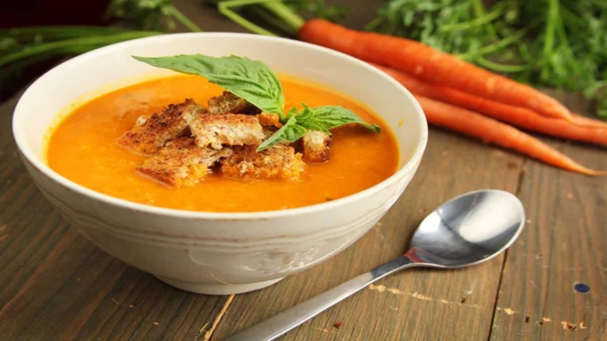 Sopas para combatir el frío: 9 recetas ricas, baratas y fáciles de hacer