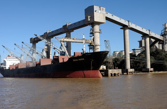 Pandemia y derrumbe: por los puertos de Santa Fe se exportó un 27% ... Pandemia y derrumbe: por los puertos de Santa Fe se exportó un 27% ...