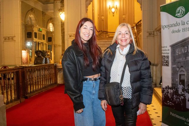 La Trova Rosarina se presentó en el Teatro El Círculo