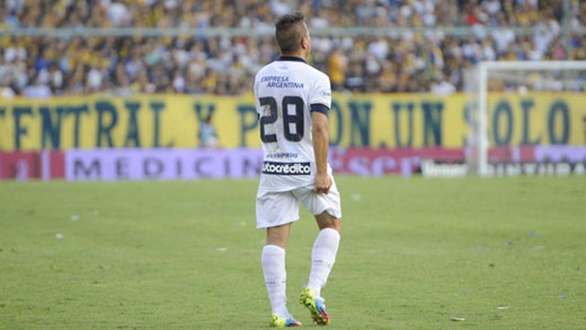 Cachete Acuña se lesionó y es muy difícil que juegue el clásico ante ...