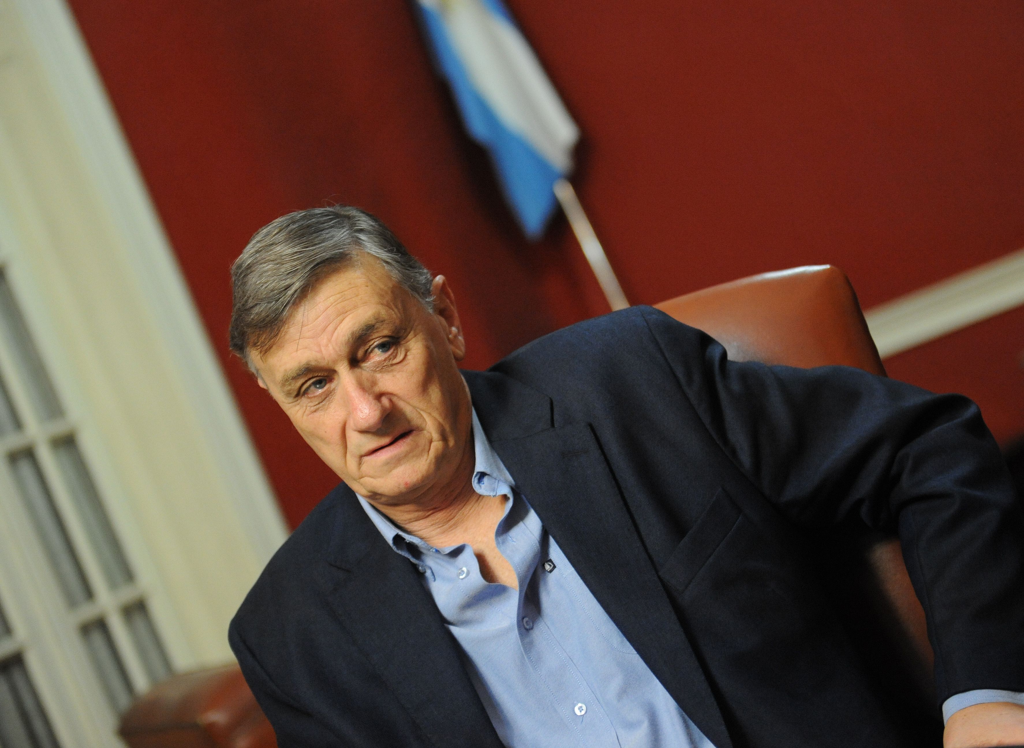 Binner no declinará su precandidatura nacional para intentar ser gobernador