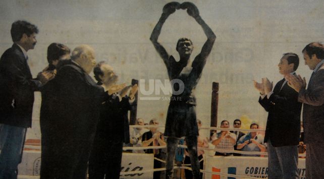 El creador del monumento a Monzón explicó por qué no volverán a colocarlo