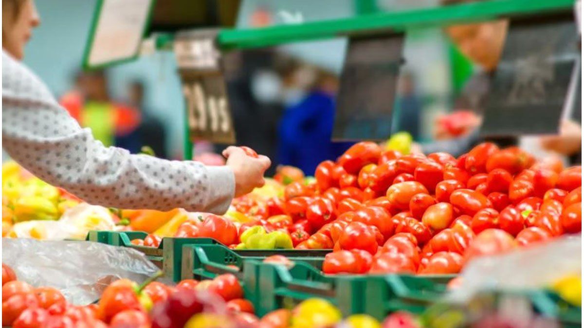 Agroalimentos: el consumidor pagó 3,6 veces más de los que cobró el ...