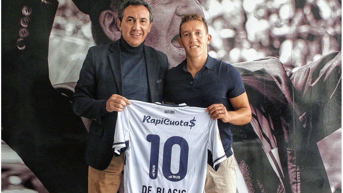 De Blasis se transformó en el primer refuerzo de Gimnasia