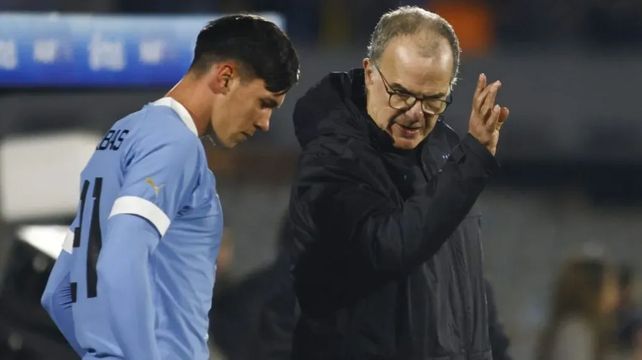 El Uruguay del Loco Bielsa volvió a ganar: se impuso 2 a 0 ante Cuba