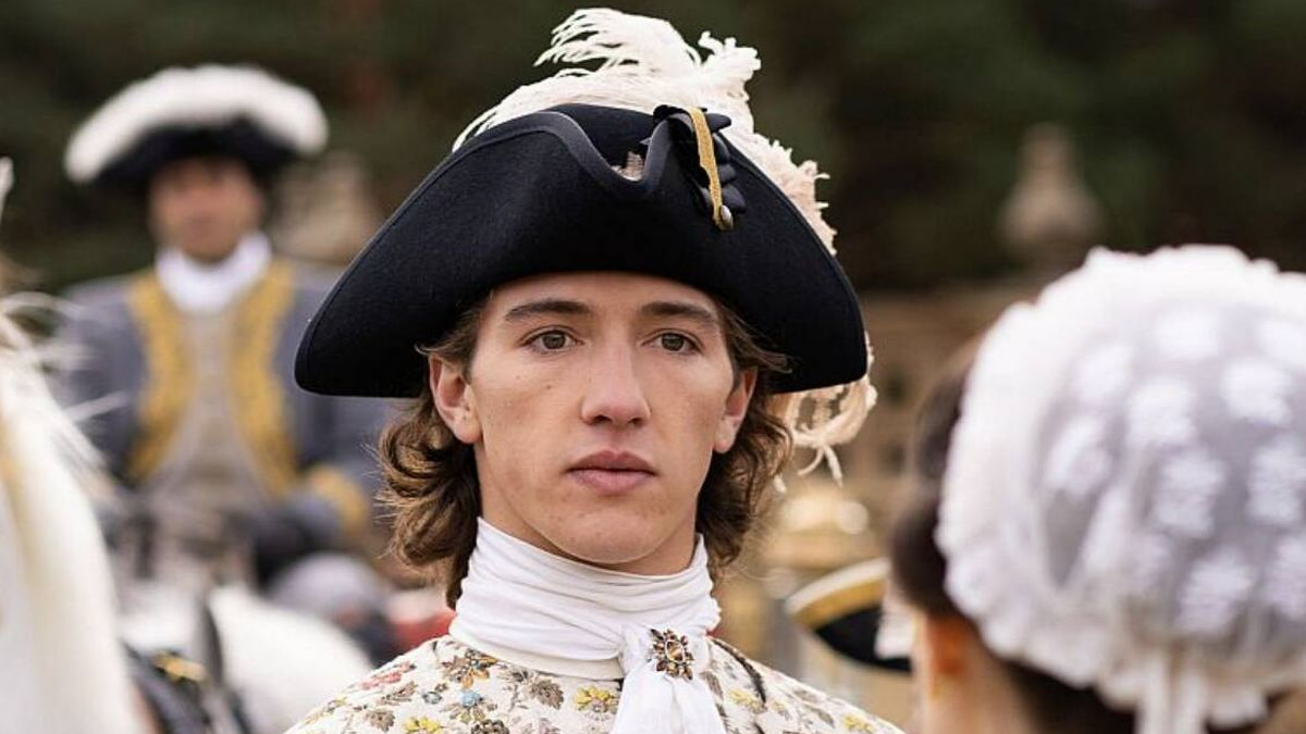 Un actor español de una serie de Netflix trabaja como carpero en San ...