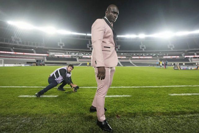 De gala en el Monumental: Segundo Castillo dio la nota con su look y ...