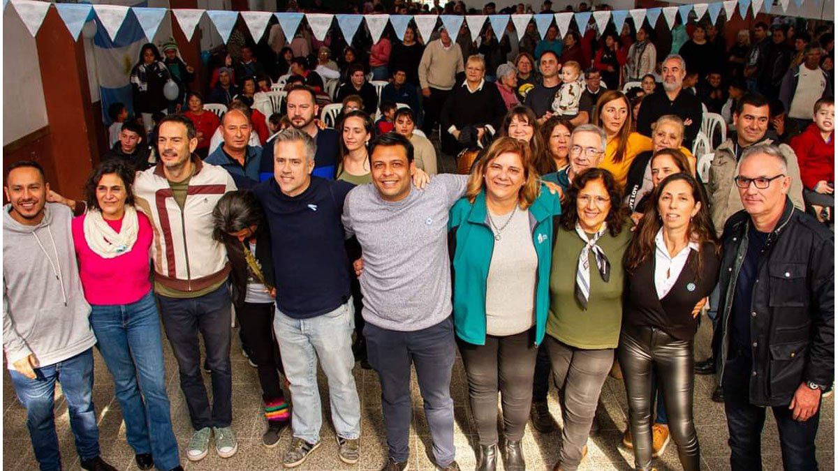 Con gran acompañamiento, Alvizo cerró su campaña: Vamos a dar vuelta la ...