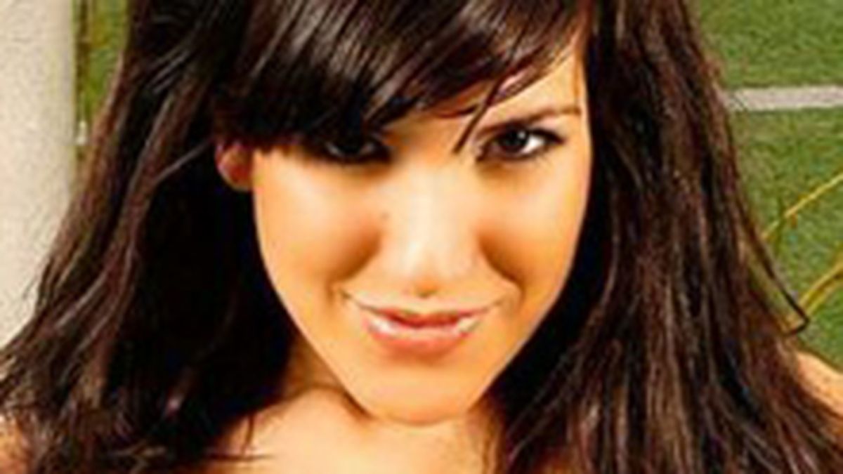 Ex Gran Hermano finalmente confesó: Clinton quiso pasar la noche conmigo