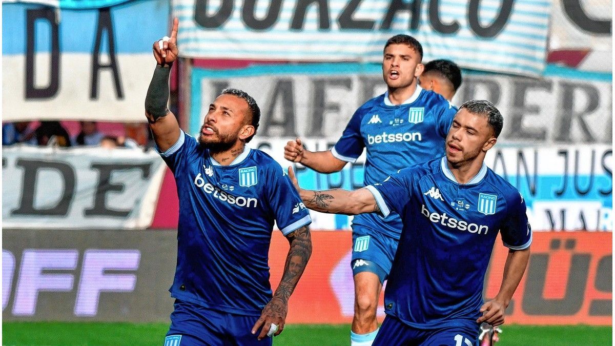 Racing goleó a Riestra y se metió en cuartos de final de la Copa Argentina