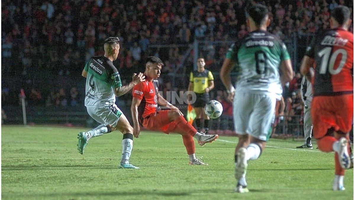 Colón, más obligado que nunca ante Nueva Chicago en Mataderos
